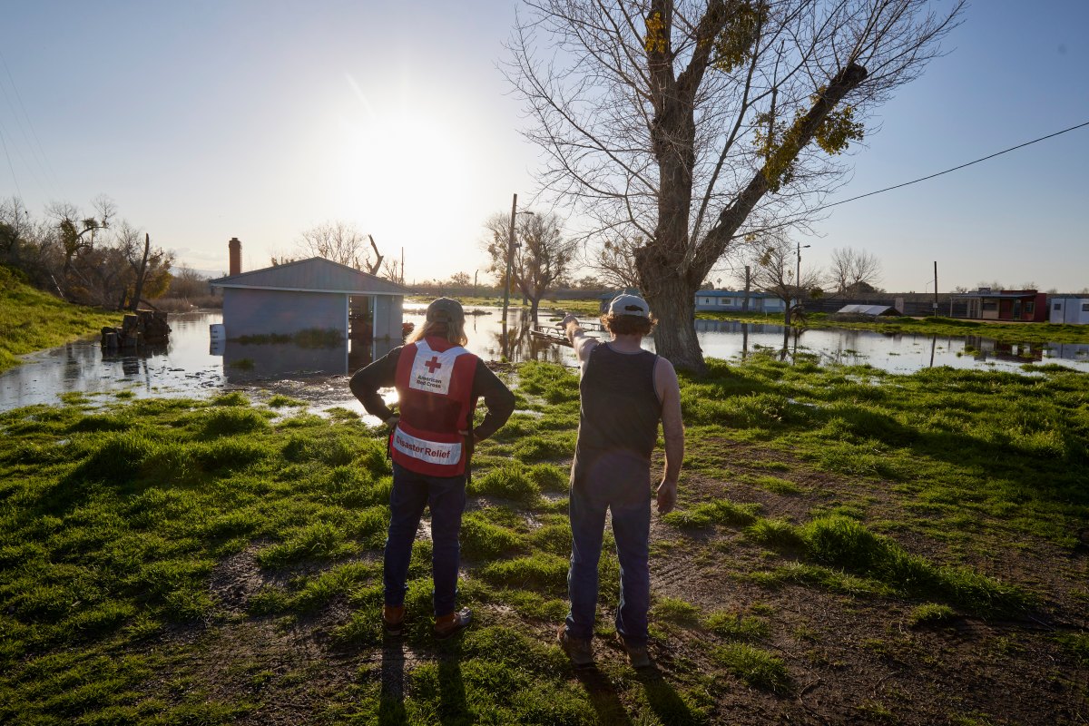 The Power of Community – Neighbor Helping Neighbor – Red Cross Central ...